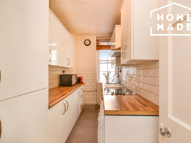 Peters Court, Bayswater W2, 3 bed flat to rent, £3,000 pcm | PrimeLocation