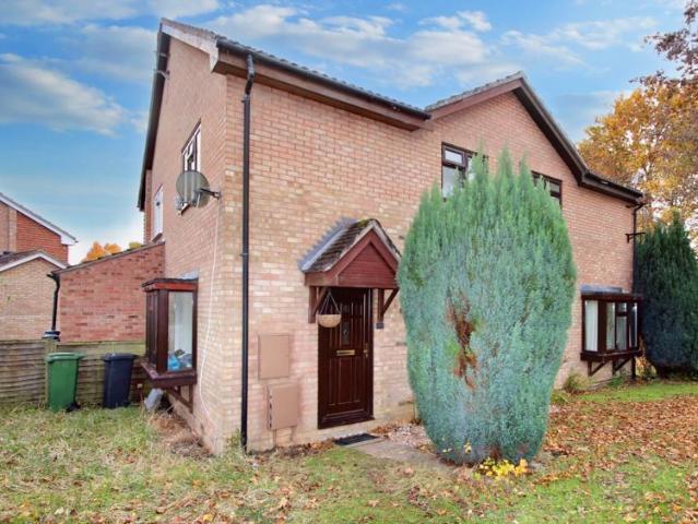 Petersfield Close, Chineham RG24, 1 bed semi detached house to rent, £1,200 pcm | PrimeLocation