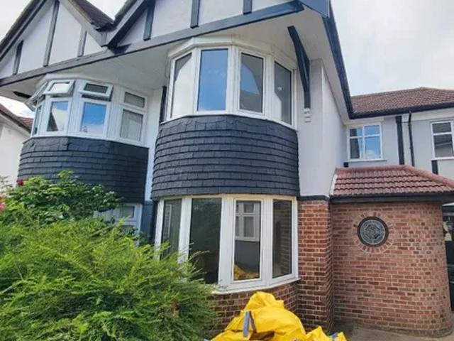 Petersfield Close, London, N13 6BY, United Kingdom | 5 bed duplex for rent #125327018 | Rentberry