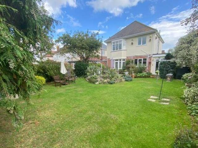 Petersfield Road, Bournemouth, 3 Bedroom Detached