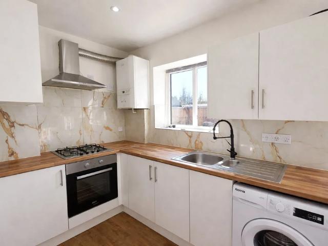 Petersfield Road, Staines upon Thames. 4 bed semi detached house to rent £2,450 pcm £565 pw