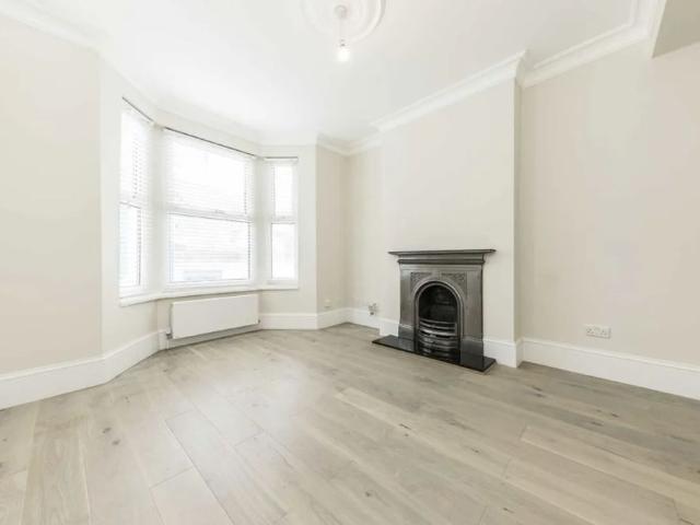 Petersfield Road, W3 8NY, London