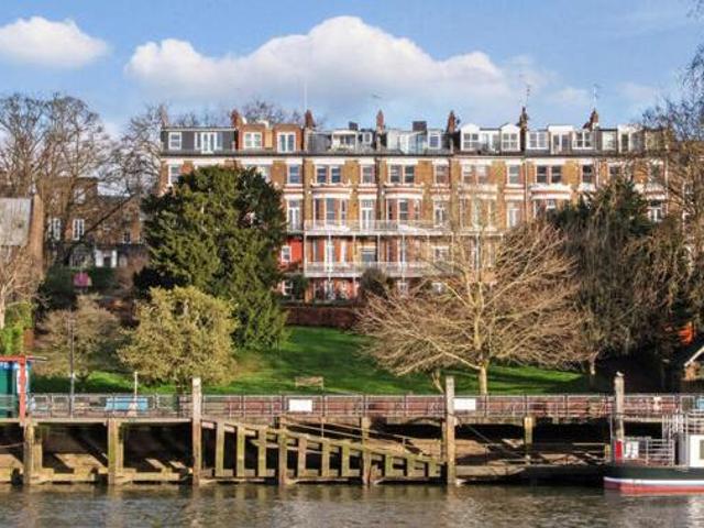 Petersham Road, Richmond, 2 Bedroom Flat