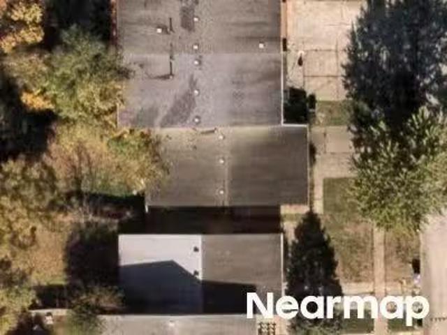 Peterson Ave