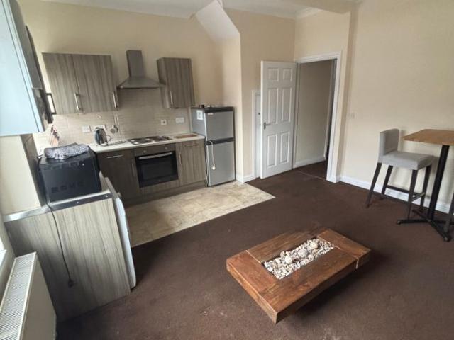Peterson Road, Wakefield WF1, 2 bed flat to rent, £800 pcm | PrimeLocation