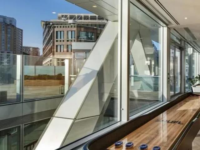 Petite M, Newfoundland Place, London, E14 4BH, United Kingdom | 3 bed apartment for rent #167775560 | Rentberry