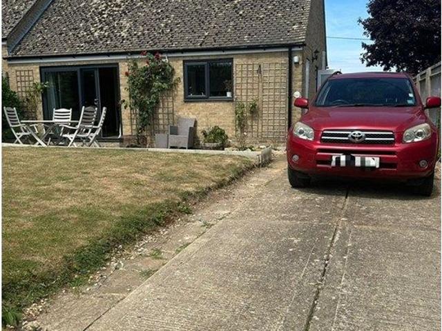 Petrie Bungalows, Foscot, Chipping Norton OX7, 2 bed bungalow to rent, £1,495 pcm | PrimeLocation