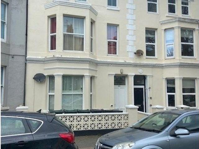 Pevensey Road, Eastbourne BN22, 2 bed flat to rent, £1,100 pcm | PrimeLocation