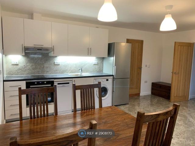 Peverel Road, Cambridge CB5, Studio to rent, £1,200 pcm | PrimeLocation