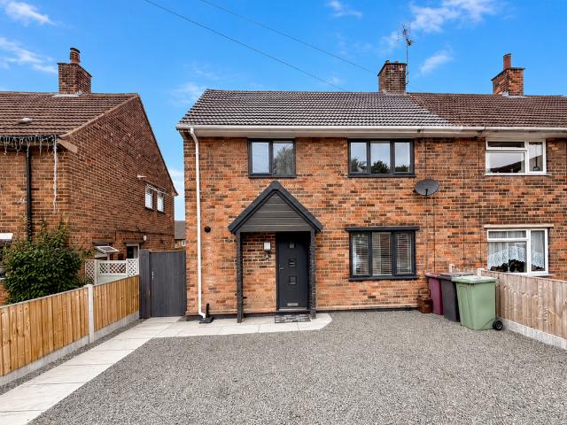Peveril Road, Alfreton DE55, 3 bed semi detached house to rent, £1,000 pcm | PrimeLocation