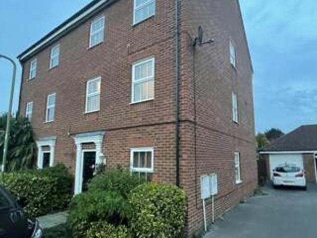 Pexalls Close, Hook, 5 Bedroom Semi detached
