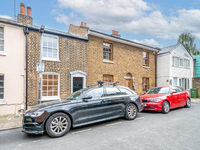 Peyton Place SE10, 2 bed terraced house to rent, £2,500 pcm | PrimeLocation