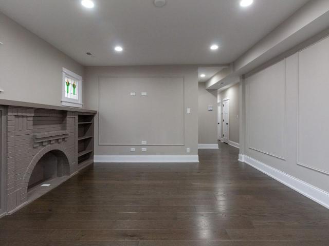 PF ARG, 3062 N Davlin Series 2 Bedroom Apartment for Rent at 3062 N Davlin Ct, Chicago, IL 60618 Avondale