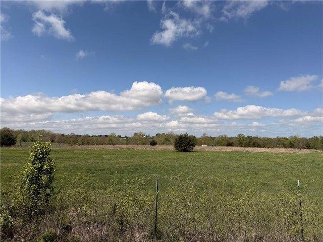 Pflumm Rd, Paola, KS 66071