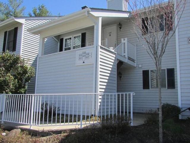 Phoebe Ct, Three Bridges, Condo For Sale