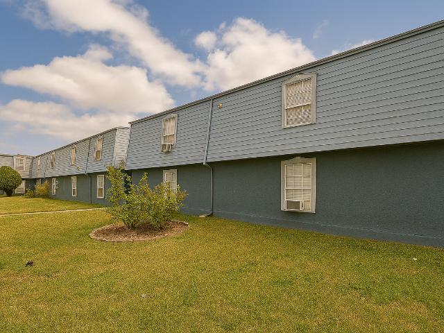 Phoenix Apartments 1 Bedroom Apartment for Rent at 3302 Up River Rd, Corpus Christi, TX 78408 Central City