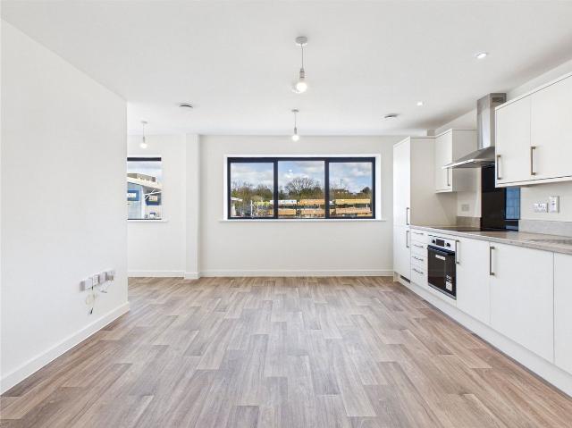 Phoenix Court, Colchester, Essex CO2, 1 bed flat to rent, £1,050 pcm | PrimeLocation