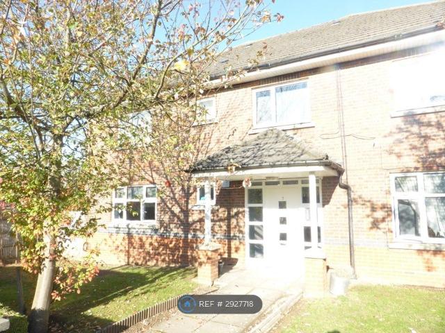 Phoenix House, Hatfield AL10, Studio to rent, £800 pcm | PrimeLocation
