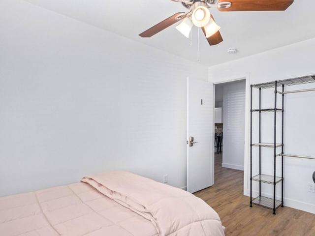 Phoenix House. Homey & comfortable