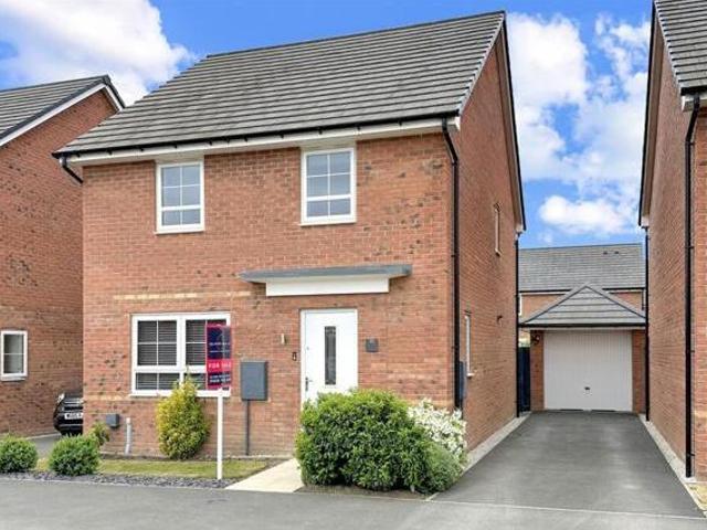 Phoenix Lane, Fernwood, 4 Bedroom Detached