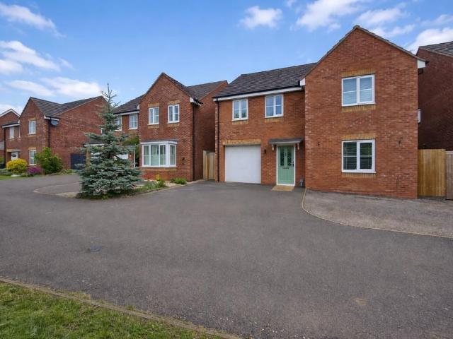 Phoenix Rise, Pipe Gate, Market Drayton 4 bed detached house to rent £1,595 pcm £368 pw