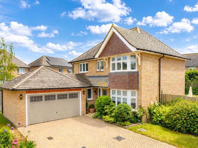 Phoenix Road, Marden, TN12 4 bed detached house to rent £2,995 pcm £691 pw