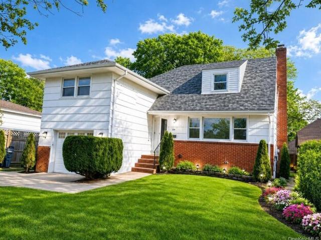 Phoenix St, Hempstead, Home For Sale