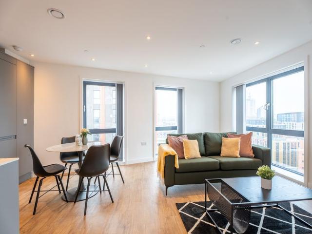 Phoenix, Saxton Lane, Leeds LS9, 2 bed flat to rent, £1,400 pcm | PrimeLocation