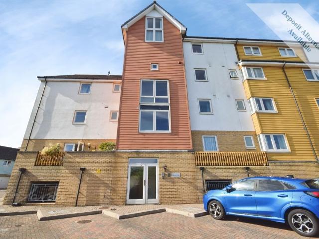 Phalarope Way, St. Marys Island, Chatham ME4, 3 bed flat to rent, £1,500 pcm | PrimeLocation