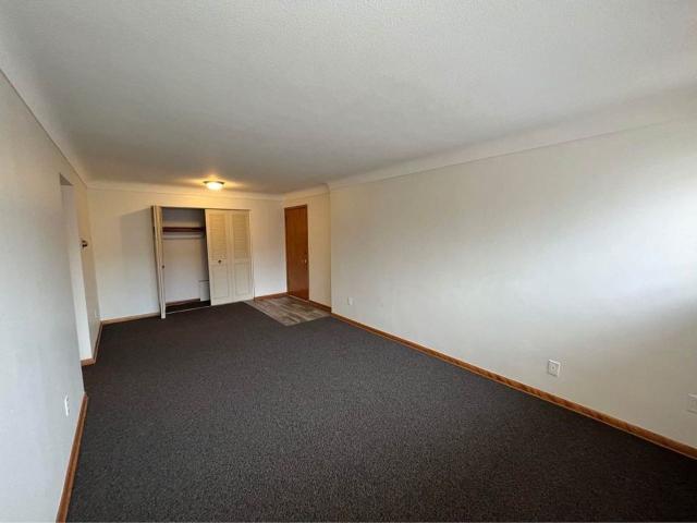 Phalen Apartments on Maryland! 2 Bedroom Apartment for Rent at 1310 Maryland Ave E, St. Paul, MN 55106 Roosevelt Phalen Center