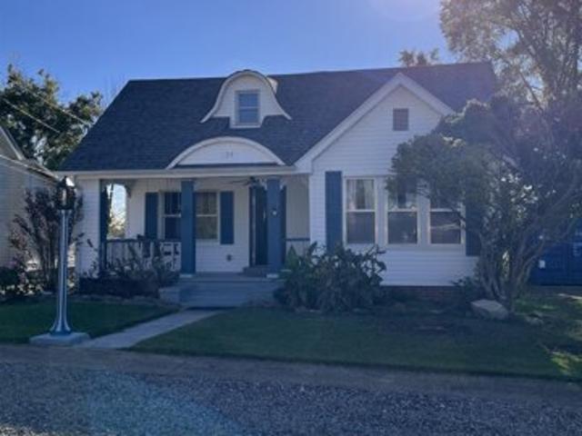 Pharr Ave, Selmer, Home For Sale