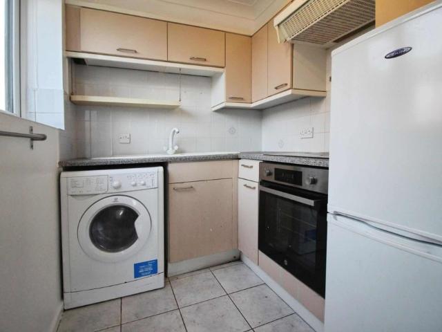 Pheasant Close, Swindon, Swindon, SN3