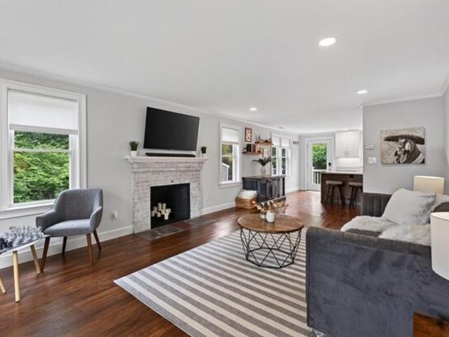 Pheasant Ln, Woburn, Home For Sale