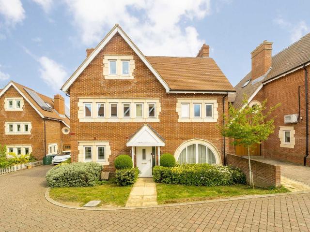 Phelps Lane, Mill Hill NW7, 5 bed property to rent, £5,500 pcm | PrimeLocation