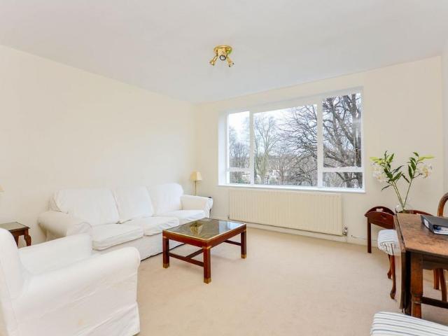 Philbeach Gardens, Earls Court. 2 bed flat to rent £6,500 pcm £1,500 pw