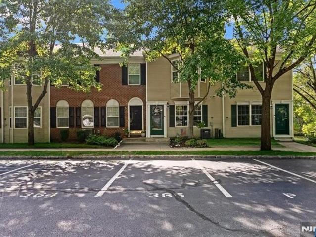 Phillip Ct, Mahwah, Home For Sale