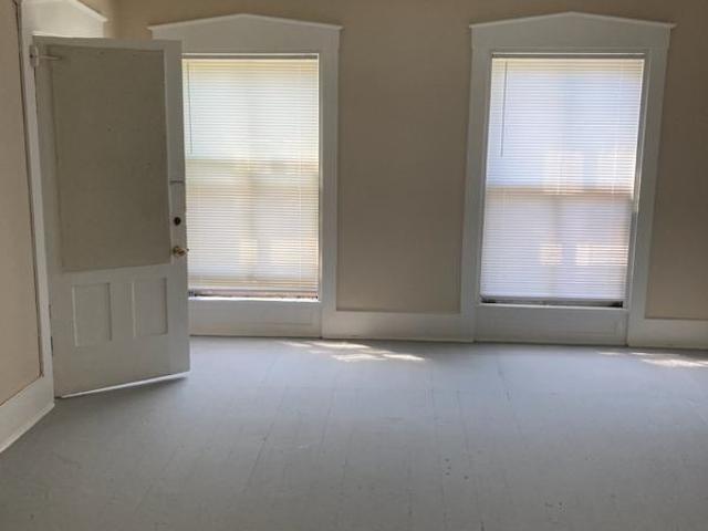 Phillips Manor Studio avail. or 5