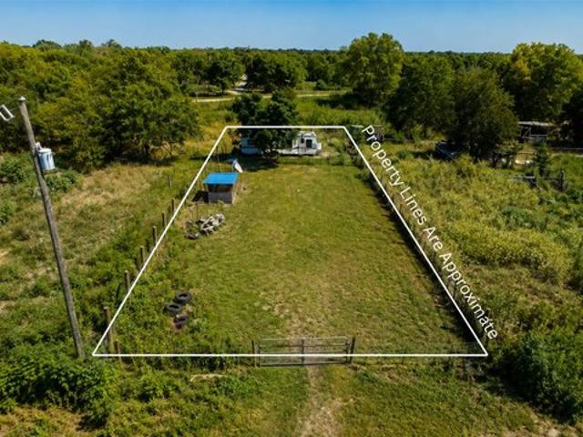 Phillips St, Marlin, TX 76661