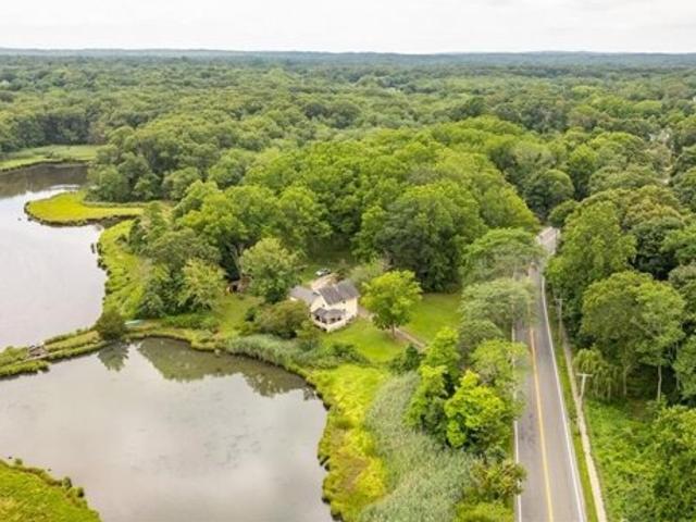 Phillips St, North Kingstown, Home For Sale