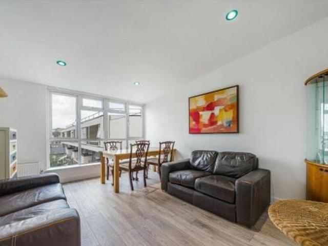 Philpot Square, Fulham, 1 Bedroom Flat