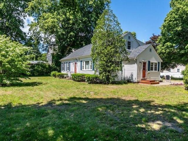 Phinneys Ln, Centerville, Home For Sale