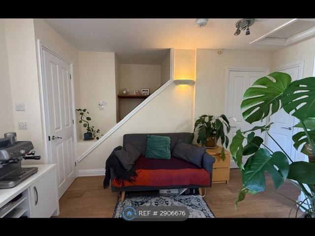Phipps Road, Oxford OX4, 1 bed flat to rent, £1,220 pcm | PrimeLocation