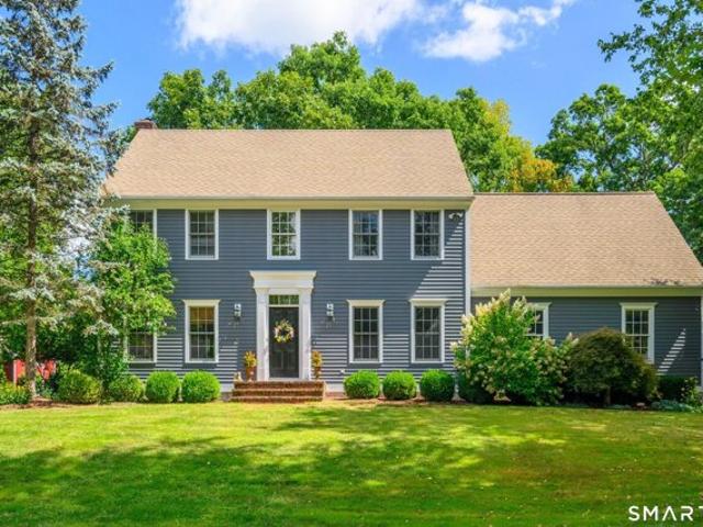Phyllis Ln, Newtown, Home For Sale
