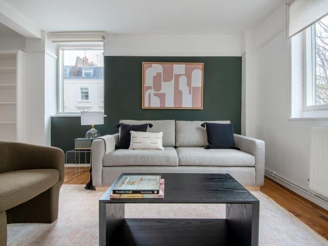 Pimlico SW1V, 2 bed flat to rent, £3,440 pcm | PrimeLocation