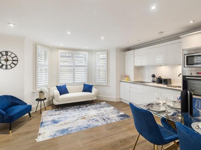 Pimlico SW1V, 2 bed flat to rent, £6,294 pcm | PrimeLocation