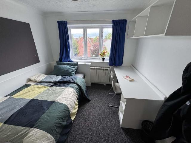 Pin Hill, Canterbury CT1, 3 bed shared accommodation to rent, £533 pcm | PrimeLocation