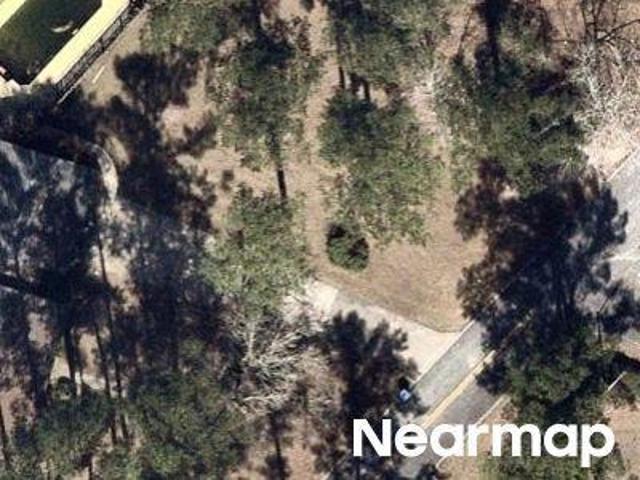 Pin Oak St