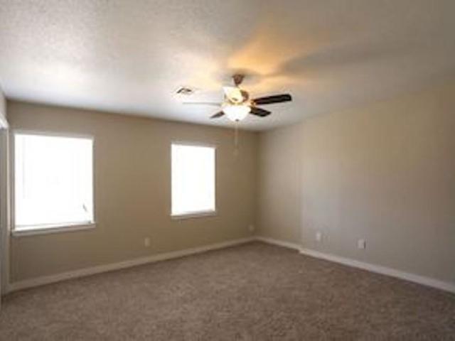 Pin Oak 2 Bedroom Apartment for Rent at 1811 Cherry Stone St, Norman, OK 73072