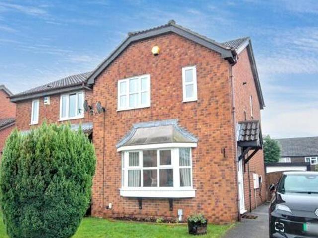Pinders Green Drive, Methley, 3 Bedroom Semi detached