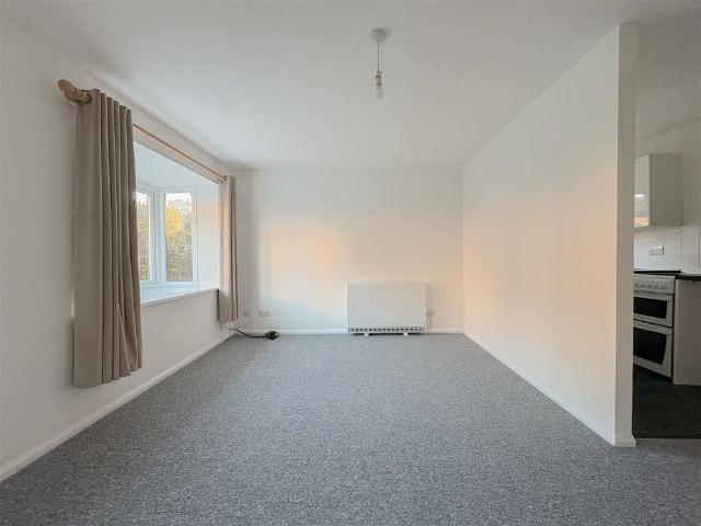 Pinders Road, Hastings, TN35 5JG